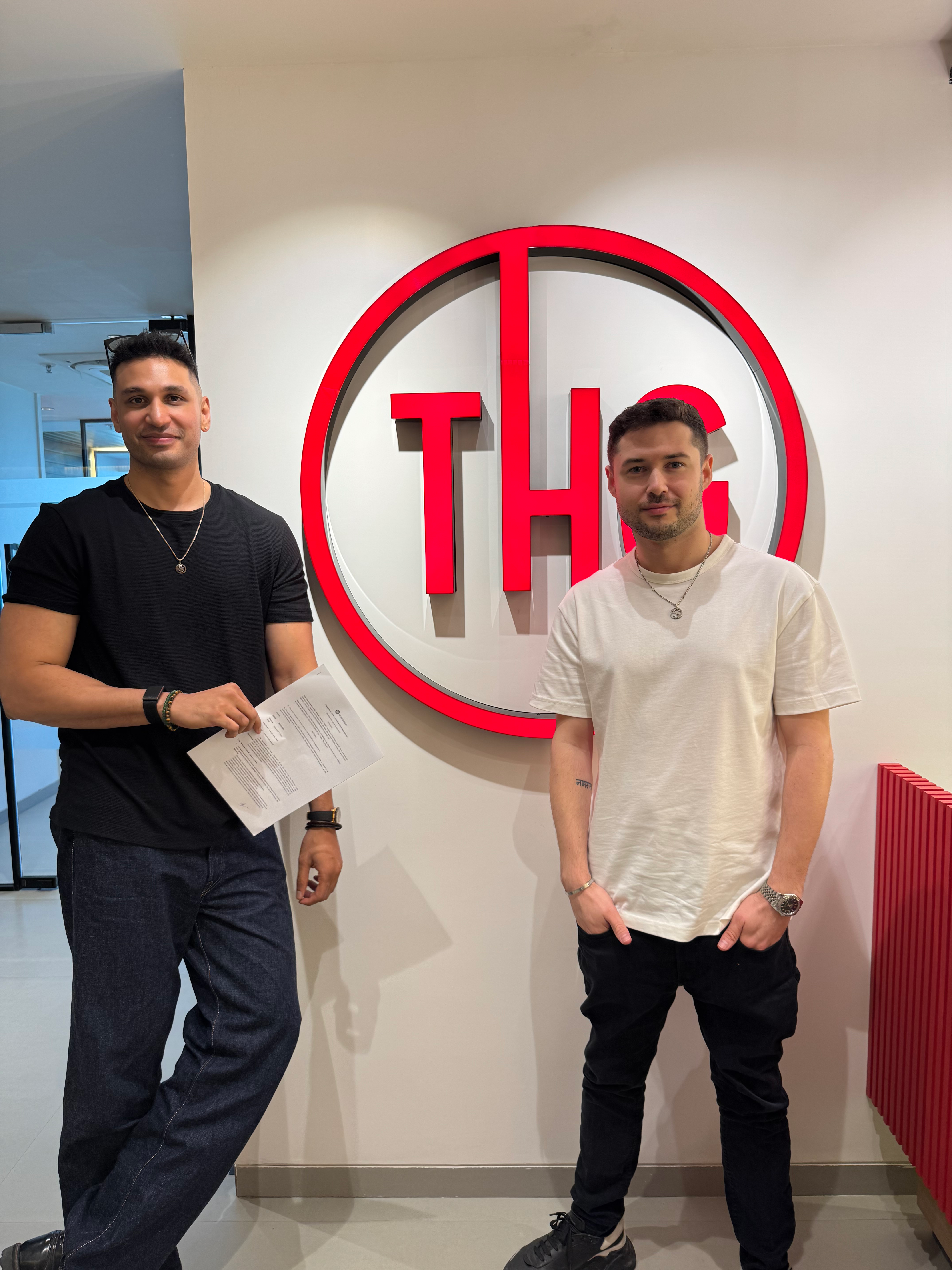 The Hello Group India Signs Arjun Kanungo to Worldwide Exclusive ...